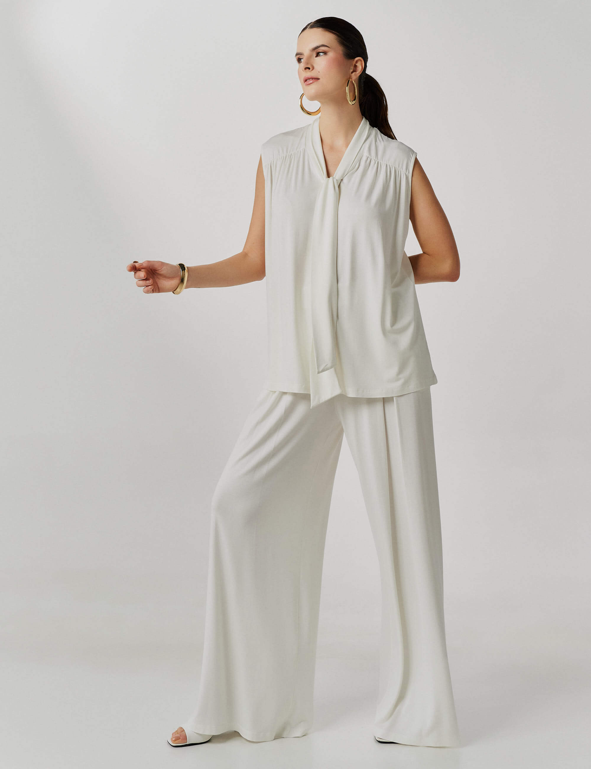 Conjunto Feminino Off White: Elegância e Conforto em Tamanho Único (38 ...